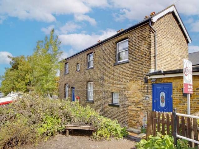 3 Bedroom Property