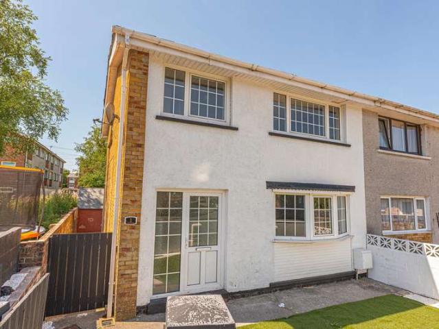 3 Bedroom Property