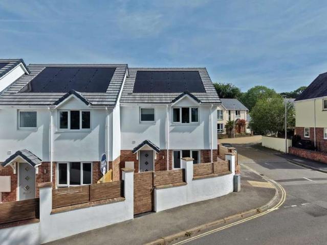 3 Bedroom Property