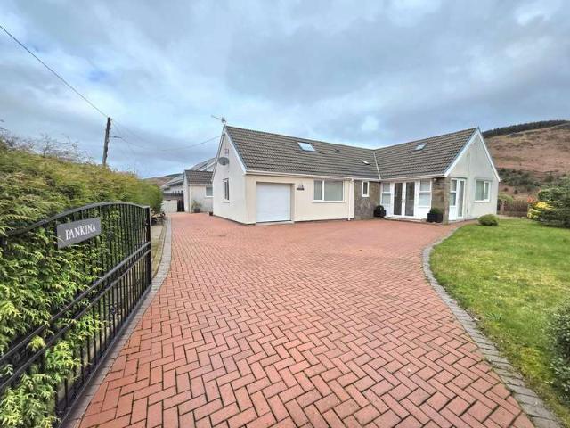 3 Bedroom Property