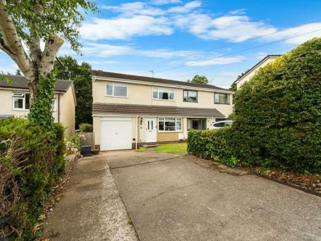 3 Bedroom Property