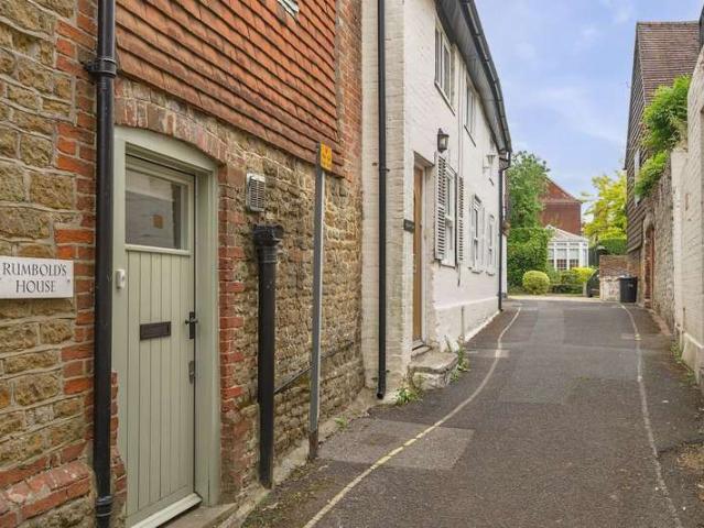 3 Bedroom Property