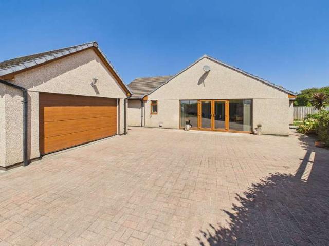 3 Bedroom Property