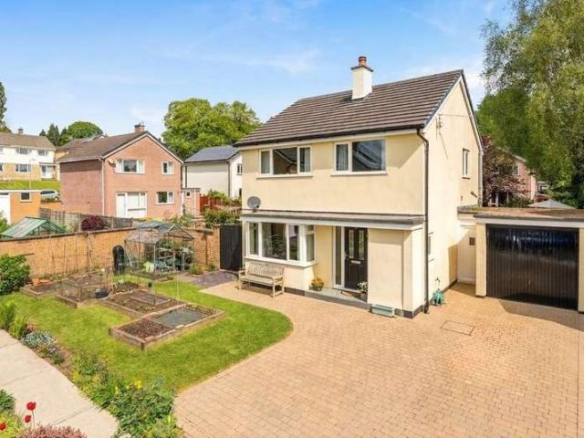3 Bedroom Property