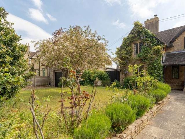 3 Bedroom Property