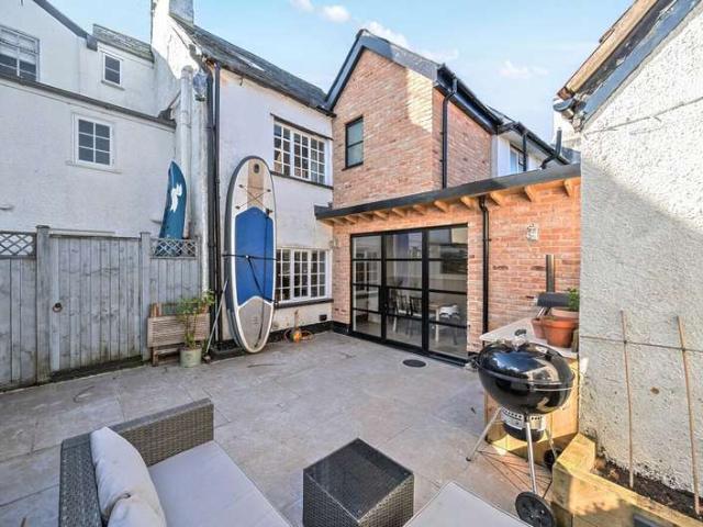 3 Bedroom Property
