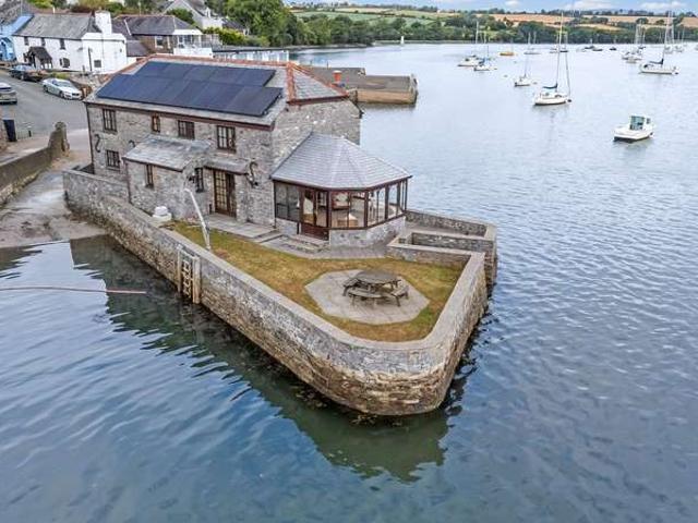 3 Bedroom Property