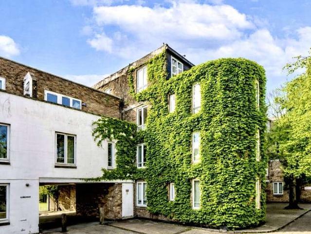 3 Bedroom Property