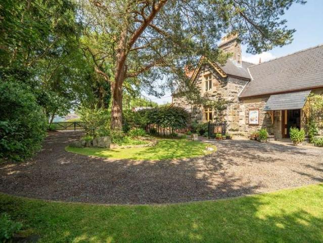 3 Bedroom Property