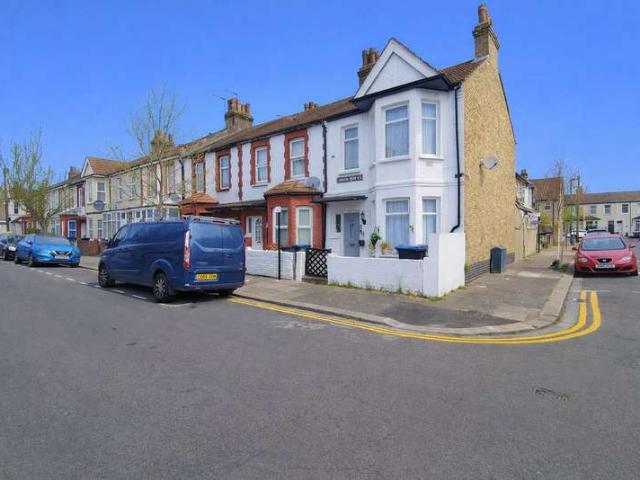 3 Bedroom Property