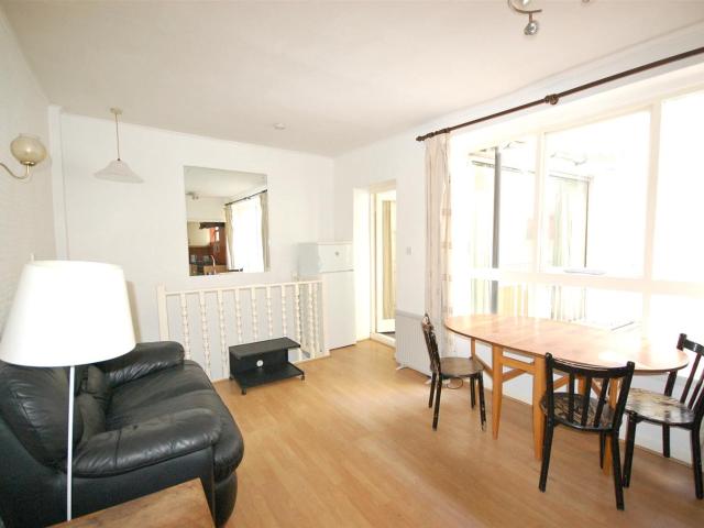 3 Bedroom Property Agreement Signed 14 Leinster Gardens, London