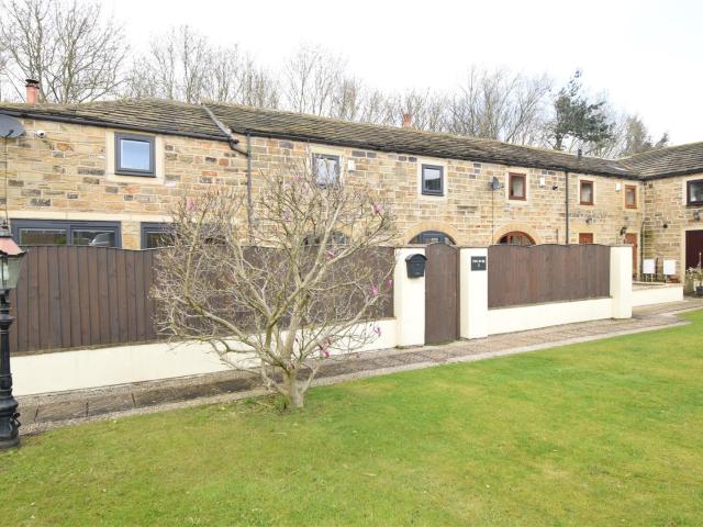 3 Bedroom Property For Rent Applehaigh Lane Notton, Wakefield