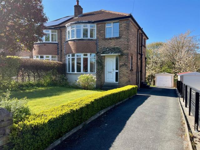 3 Bedroom Property For Rent Huddersfield Road Meltham, Holmfirth