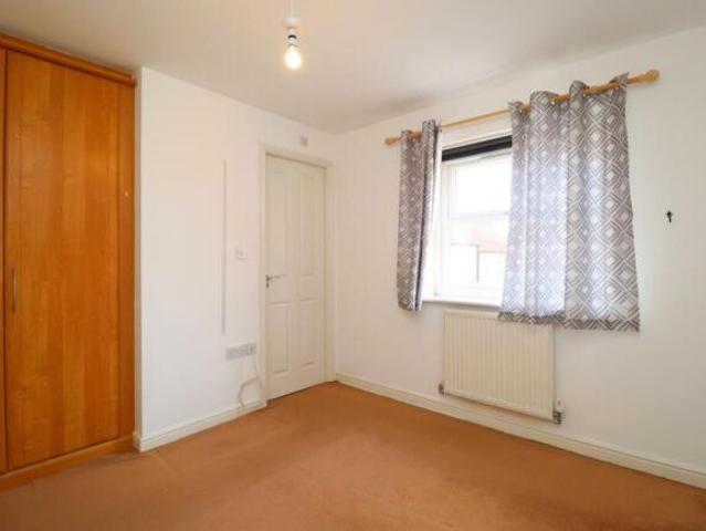 3 bedroom semi detached house for rent in Bodenham Field, Abbeymead, GL4