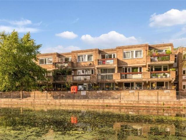 3 bedroom property for rent in Barnwood Close, W9