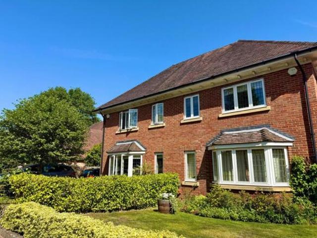 3 bedroom property for rent in Maple Gardens, Tunbridge Wells, TN2