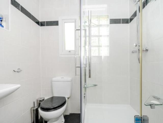 3 bedroom property for rent in North Side Wandsworth Common, London, SW18