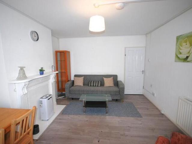 3 bedroom property for rent in Southwell Road, Camberwell, SE5