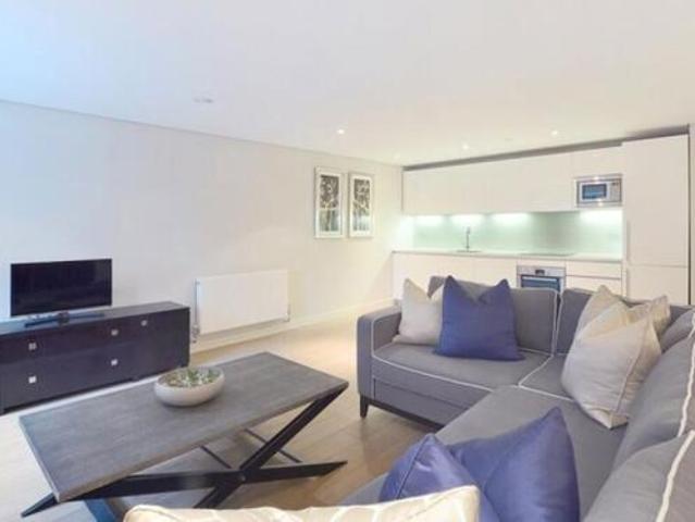 3 bedroom property for rent in Stunning 3 Bedroom Waterside Apartment!,W2