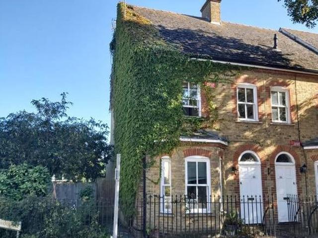 3 bedroom property for rent in Roper Road Canterbury CT2