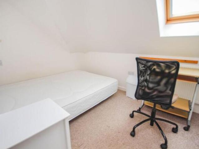 3 bedroom property for rent in Wycliffe Gardens, Bournemouth, BH9