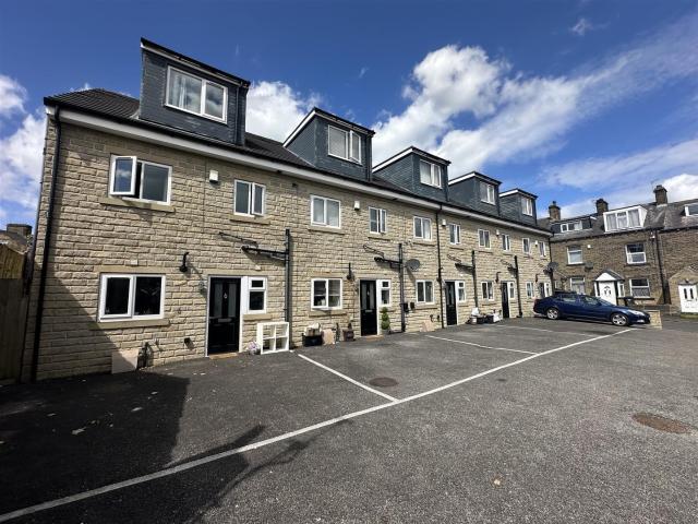 3 Bedroom Property For Rent Jubilee Street North Ovenden, Halifax