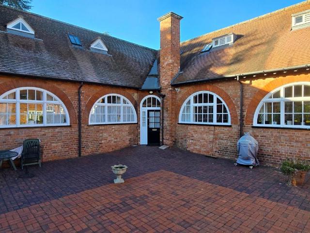 3 bedroom property for sale