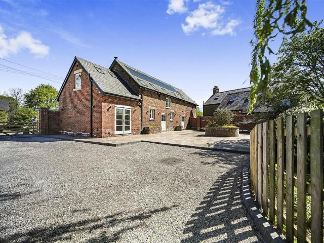 3 bedroom property for sale
