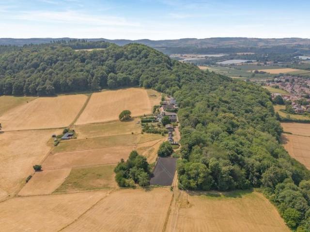 3 bedroom property for sale