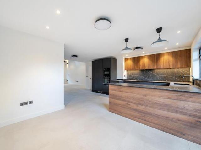 3 bedroom property for sale