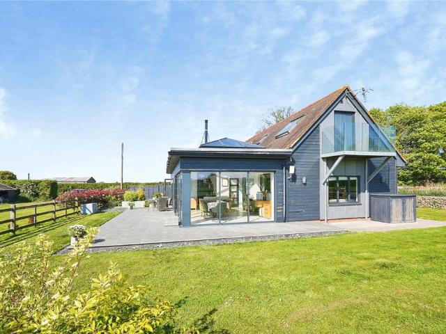 3 bedroom property for sale