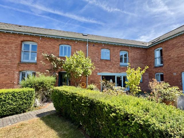 3 bedroom property for sale