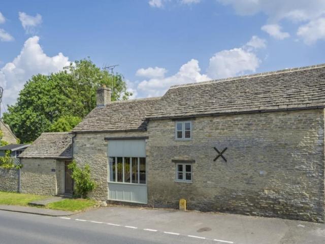 3 bedroom property for sale