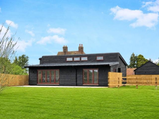 3 bedroom property for sale