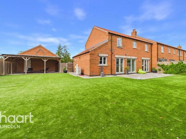 3 bedroom property for sale