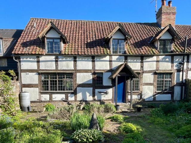 3 bedroom property for sale