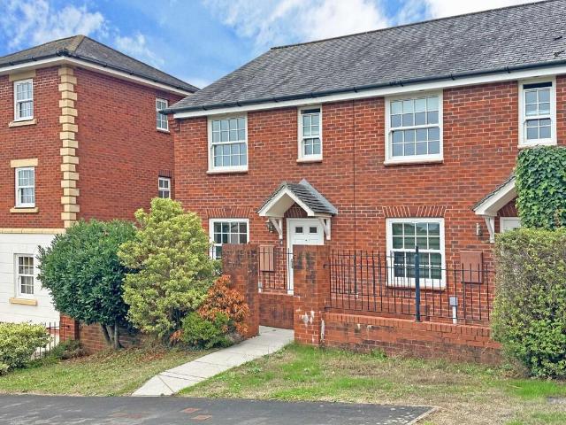 3 bedroom property for sale