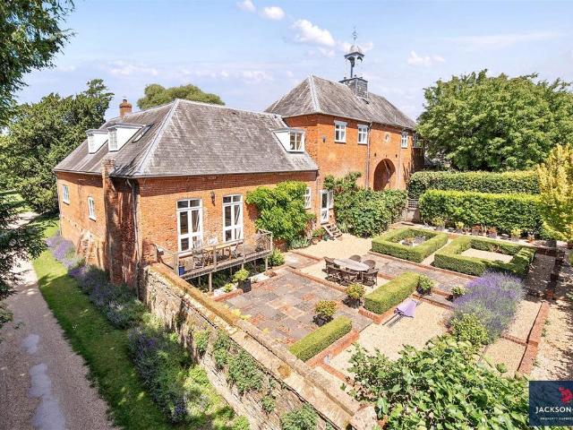3 bedroom property for sale