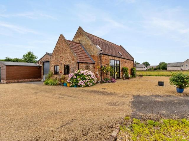3 bedroom property for sale