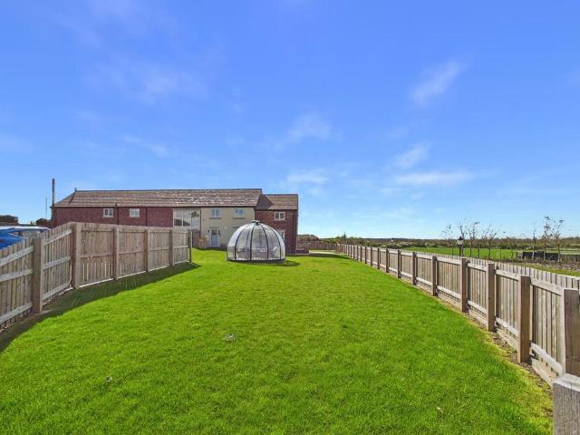 3 bedroom property for sale