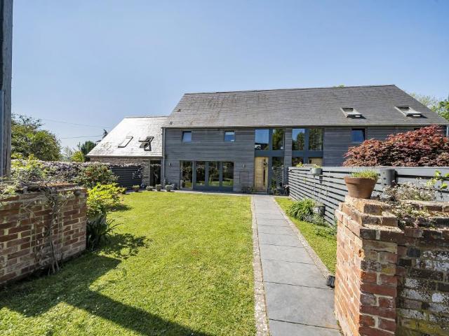 3 bedroom property for sale