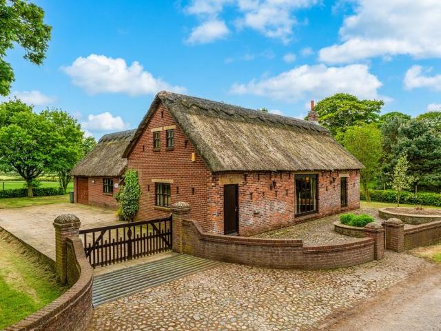 3 bedroom property for sale