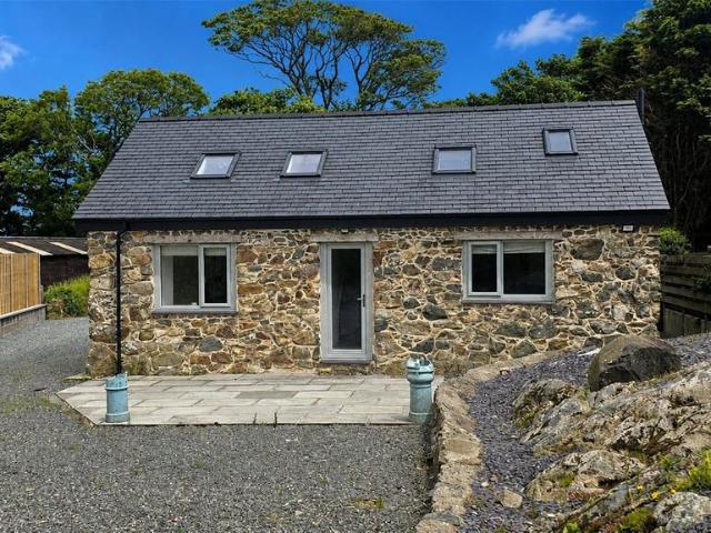 3 bedroom property for sale