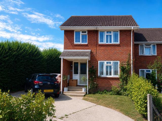 3 bedroom property for sale