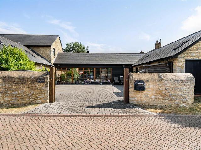 3 bedroom property for sale