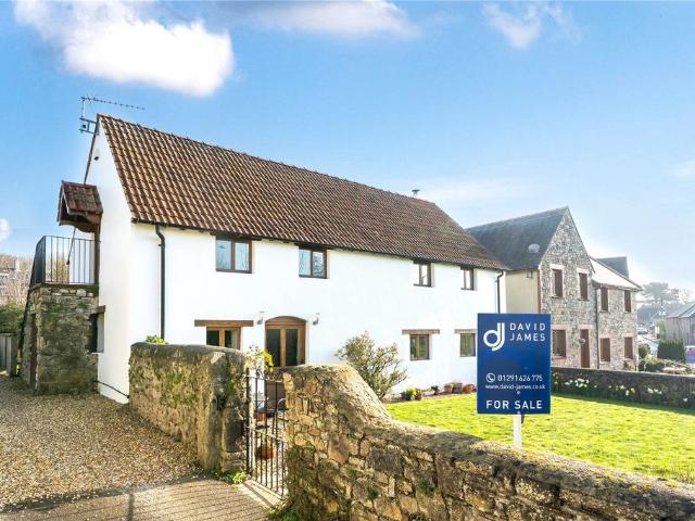4 bedroom property for sale