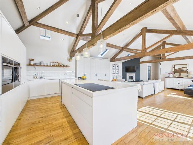 3 bedroom property for sale
