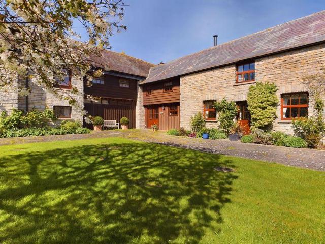 3 bedroom property for sale
