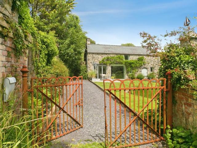 3 bedroom property for sale