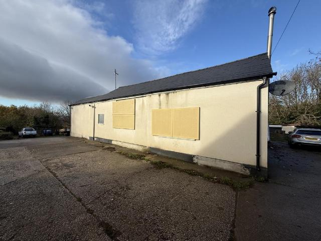 3 bedroom property for sale